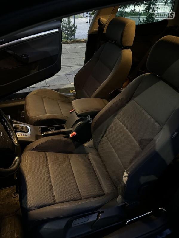 Volkswagen Golf 2006 KauÅa vietnÄ Melns Volkswagen Golf 2006 KauÅa, ar dzinÄja tilpumu 1.90 L un nobraukumu 358 tÅ«kst. km par 1550 ā¬, foto 10 vietnÄ AUTOMOTO.COM.LV