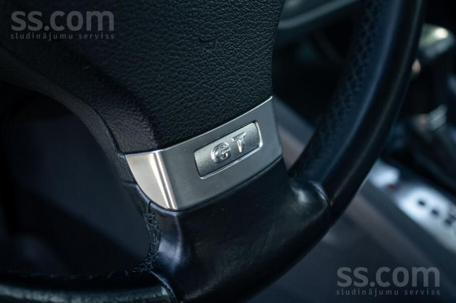 Black Volkswagen Golf 2006 in Jelgava, with an engine capacity of 2.00 L and mileage of 372 thousand km for 2790 €, photo 13 on AUTOMOTO.COM.LV