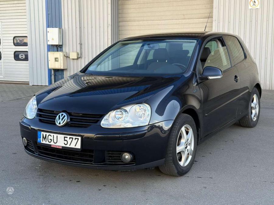 Melns Volkswagen Golf 2006 Kretinga, ar dzinēja tilpumu 1.90 L un nobraukumu 303 tūkst. km par 1850 €, foto 4 vietnē AUTOMOTO.COM.LV