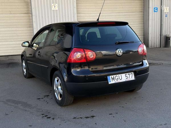 Melns Volkswagen Golf 2006 Kretinga, ar dzinēja tilpumu 1.90 L un nobraukumu 303 tūkst. km par 1850 €, foto 6 vietnē AUTOMOTO.COM.LV