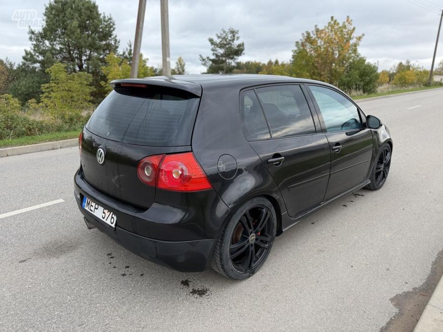 Melns Volkswagen Golf 2006 Ukmergė, ar dzinēja tilpumu 2.00 L un nobraukumu 341 tūkst. km par 1650 €, foto 6 vietnē AUTOMOTO.COM.LV