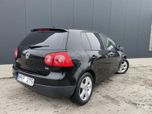 Melns Volkswagen Golf 2007 Alīta, ar dzinēja tilpumu 1.40 L un nobraukumu 254 tūkst. km par 2400 €, foto 9 vietnē AUTOMOTO.COM.LV