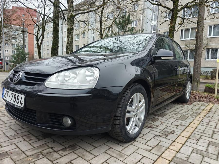 Black Volkswagen Golf 2007 in Riga, with an engine capacity of 1.90 L and mileage of 192 thousand km for 2400 €, photo 5 on AUTOMOTO.COM.LV