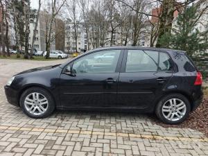 Black Volkswagen Golf 2007 in Riga, with an engine capacity of 1.90 L and mileage of 192 thousand km for 2400 €, photo 6 on AUTOMOTO.COM.LV