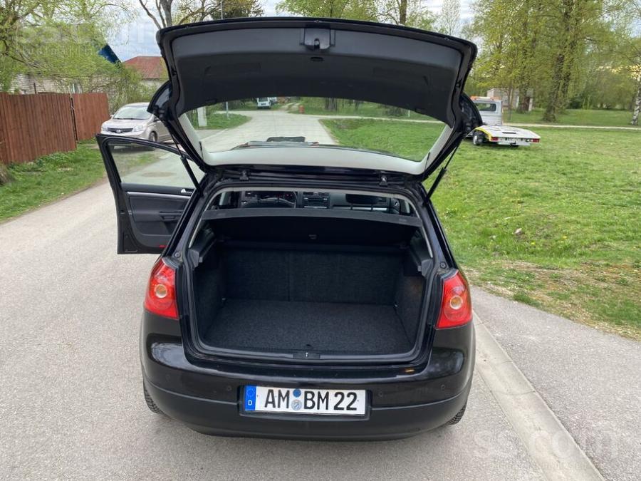 Black Volkswagen Golf 2007 in Ludza, with an engine capacity of 1.90 L and mileage of 0 thousand km for 3400 €, photo 15 on AUTOMOTO.COM.LV