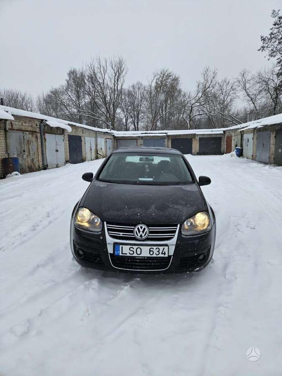 Melns Volkswagen Golf 2007 Trakai, ar dzinēja tilpumu 2.00 L un nobraukumu 31 tūkst. km par 2000 €, foto 9 vietnē AUTOMOTO.COM.LV