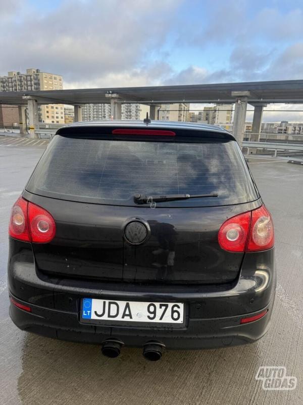 Black Volkswagen Golf 2007 in Vilnius, with an engine capacity of 1.90 L and mileage of 300 thousand km for 1600 €, photo 6 on AUTOMOTO.COM.LV