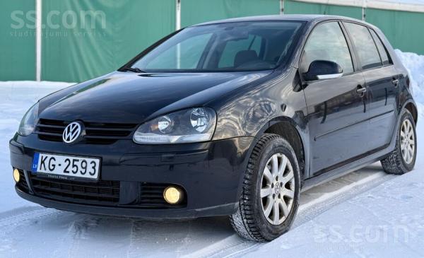 Melns Volkswagen Golf 2007 Rīga, ar dzinēja tilpumu 1.90 L un nobraukumu 311 tūkst. km par 2290 €, foto 1 vietnē AUTOMOTO.COM.LV