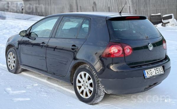 Melns Volkswagen Golf 2007 Rīga, ar dzinēja tilpumu 1.90 L un nobraukumu 311 tūkst. km par 2290 €, foto 3 vietnē AUTOMOTO.COM.LV