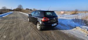 Black Volkswagen Golf 2007 in Siauliai, with an engine capacity of 1.90 L and mileage of 238 thousand km for 1750 €, photo 2 on AUTOMOTO.COM.LV