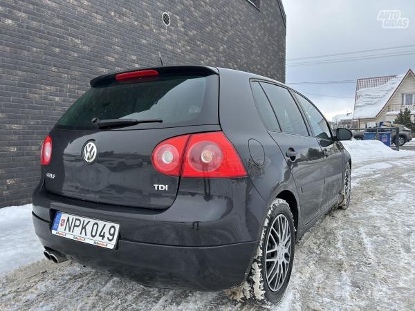 Melns Volkswagen Golf 2007 Kauņa, ar dzinēja tilpumu 1.90 L un nobraukumu 370 tūkst. km par 2250 €, foto 8 vietnē AUTOMOTO.COM.LV