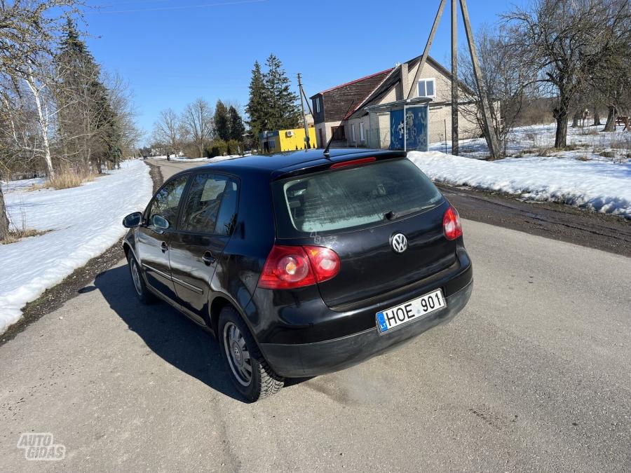 Melns Volkswagen Golf 2007 Ukmergė, ar dzinēja tilpumu 1.90 L un nobraukumu 312 tūkst. km par 1100 €, foto 3 vietnē AUTOMOTO.COM.LV