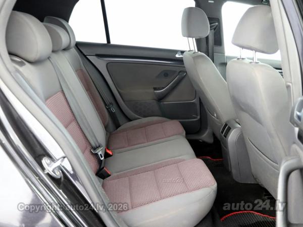 Melns Volkswagen Golf 2007 Tallina, ar dzinēja tilpumu 2.00 L un nobraukumu 272 tūkst. km par 2199 €, foto 7 vietnē AUTOMOTO.COM.LV