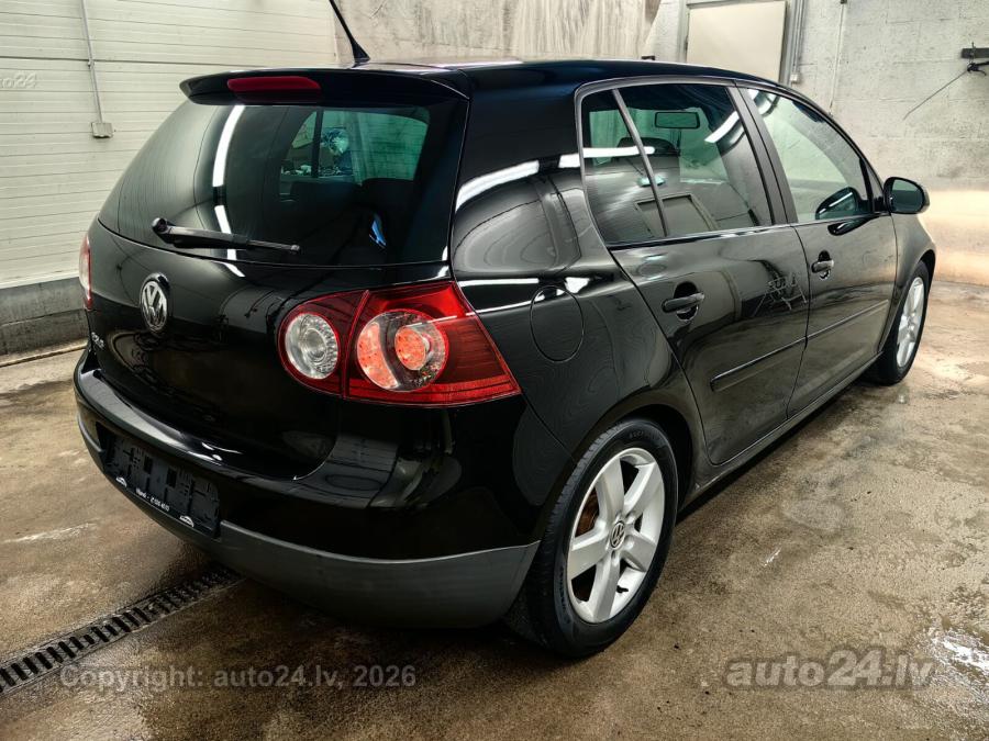 Melns Volkswagen Golf 2007 Viljandi, ar dzinēja tilpumu 2.00 L un nobraukumu 210 tūkst. km par 4590 €, foto 16 vietnē AUTOMOTO.COM.LV