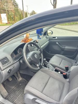 Melns Volkswagen Golf 2007 Kauņa, ar dzinēja tilpumu 1.90 L un nobraukumu 440 tūkst. km par 1500 €, foto 6 vietnē AUTOMOTO.COM.LV