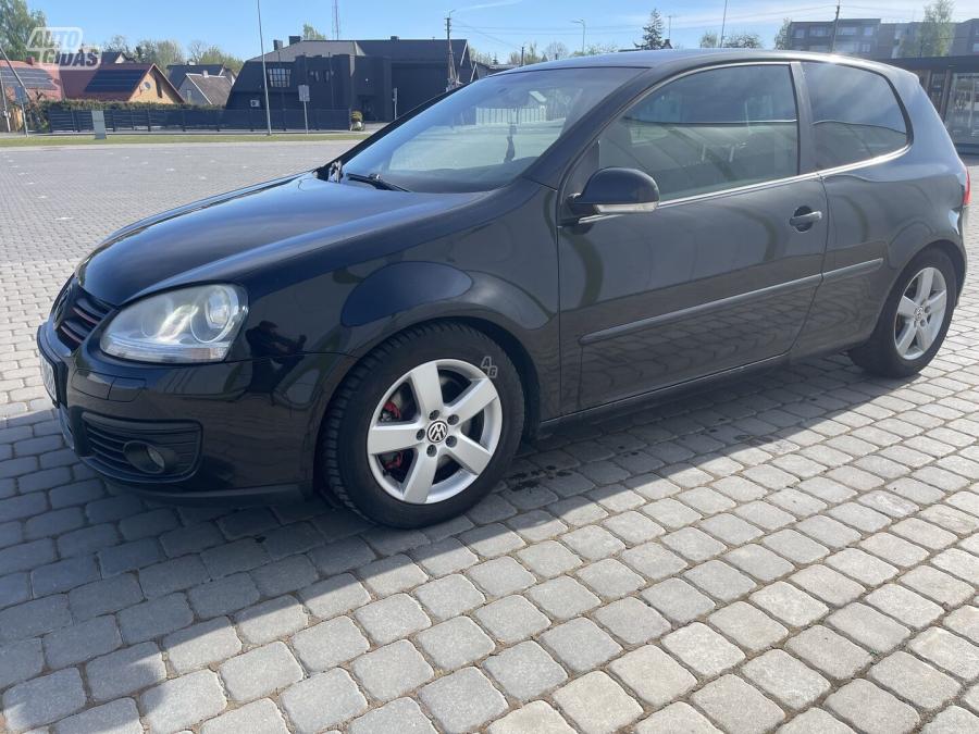 Black Volkswagen Golf 2007 in Vilnius, with an engine capacity of 1.40 L and mileage of 200 thousand km for 1750 €, photo 7 on AUTOMOTO.COM.LV
