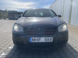 Black Volkswagen Golf 2007 in Vilnius, with an engine capacity of 1.40 L and mileage of 200 thousand km for 1750 €, photo 9 on AUTOMOTO.COM.LV