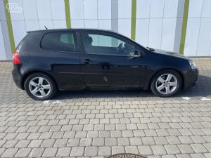 Black Volkswagen Golf 2007 in Vilnius, with an engine capacity of 1.40 L and mileage of 200 thousand km for 1750 €, photo 12 on AUTOMOTO.COM.LV