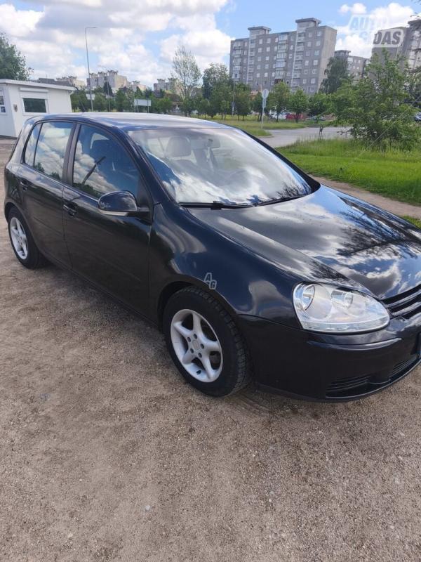 Melns Volkswagen Golf 2007 Kauņa, ar dzinēja tilpumu 1.90 L un nobraukumu 320 tūkst. km par 1400 €, foto 2 vietnē AUTOMOTO.COM.LV