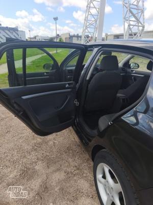 Melns Volkswagen Golf 2007 Kauņa, ar dzinēja tilpumu 1.90 L un nobraukumu 320 tūkst. km par 1400 €, foto 4 vietnē AUTOMOTO.COM.LV