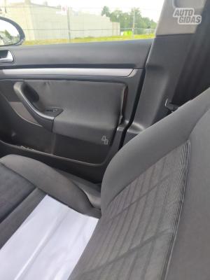 Melns Volkswagen Golf 2007 Kauņa, ar dzinēja tilpumu 1.90 L un nobraukumu 320 tūkst. km par 1400 €, foto 6 vietnē AUTOMOTO.COM.LV