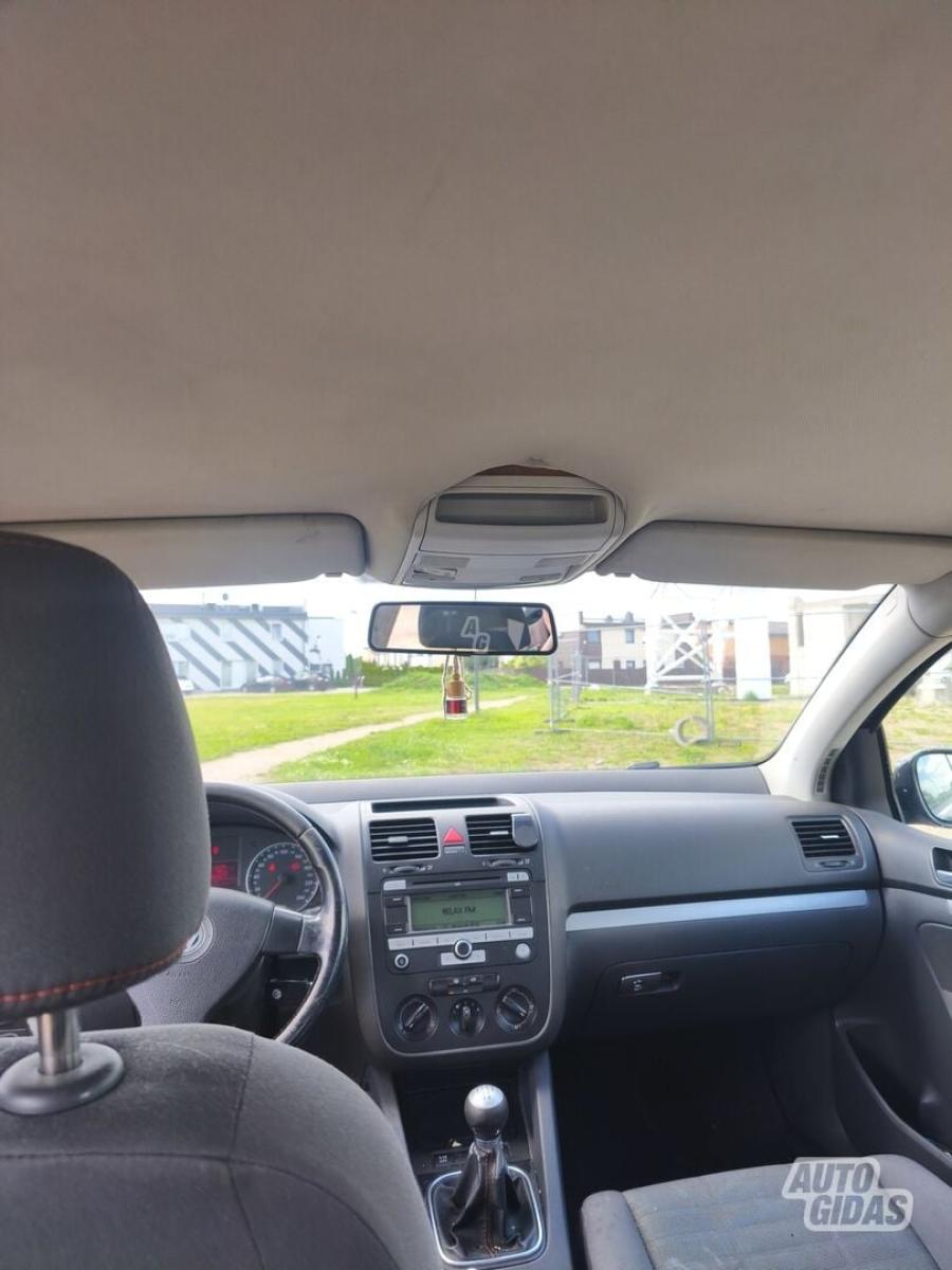 Melns Volkswagen Golf 2007 Kauņa, ar dzinēja tilpumu 1.90 L un nobraukumu 320 tūkst. km par 1400 €, foto 7 vietnē AUTOMOTO.COM.LV