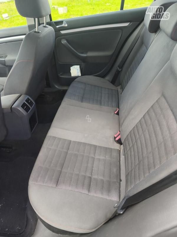 Melns Volkswagen Golf 2007 Kauņa, ar dzinēja tilpumu 1.90 L un nobraukumu 320 tūkst. km par 1400 €, foto 8 vietnē AUTOMOTO.COM.LV