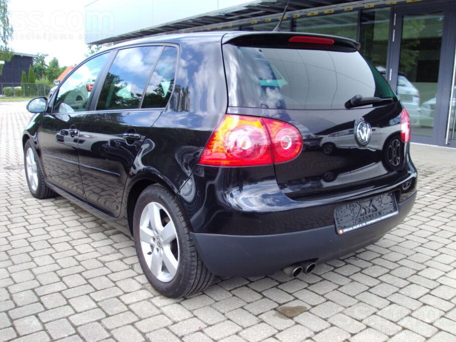 Black Volkswagen Golf 2007 in Riga, with an engine capacity of 2.00 L and mileage of 200 thousand km for 6000 €, photo 5 on AUTOMOTO.COM.LV