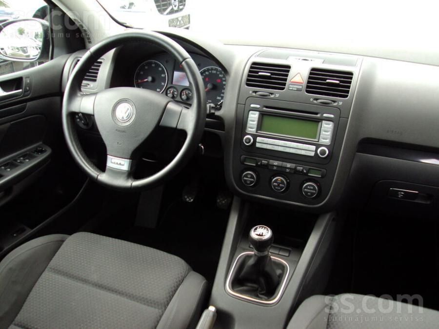 Black Volkswagen Golf 2007 in Riga, with an engine capacity of 2.00 L and mileage of 200 thousand km for 6000 €, photo 7 on AUTOMOTO.COM.LV