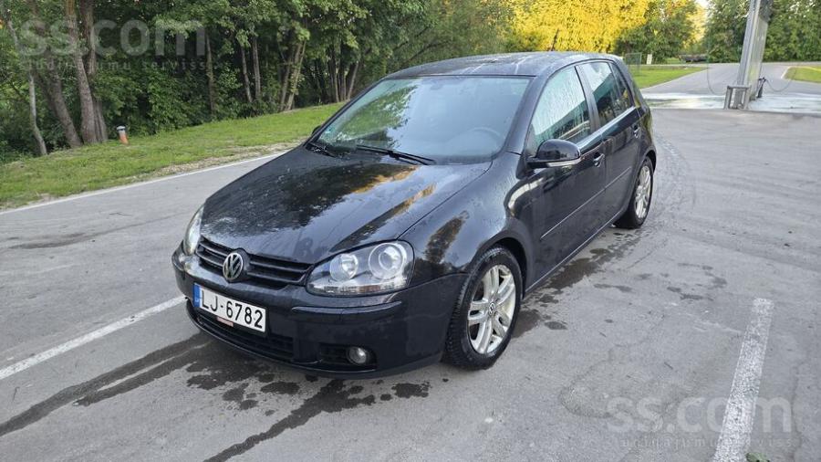 Melns Volkswagen Golf 2007 Bauska, ar dzinēja tilpumu 2.00 L un nobraukumu 389 tūkst. km par 1250 €, foto 1 vietnē AUTOMOTO.COM.LV