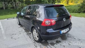 Melns Volkswagen Golf 2007 Bauska, ar dzinēja tilpumu 2.00 L un nobraukumu 389 tūkst. km par 1250 €, foto 5 vietnē AUTOMOTO.COM.LV