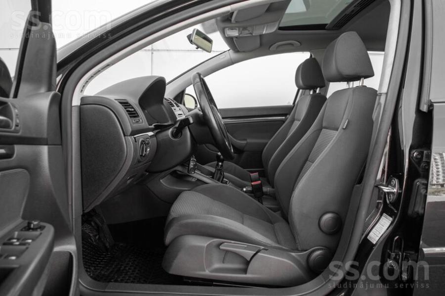 Black Volkswagen Golf 2007 in Riga, with an engine capacity of 1.40 L and mileage of 0 thousand km for 2590 €, photo 9 on AUTOMOTO.COM.LV