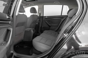 Black Volkswagen Golf 2007 in Riga, with an engine capacity of 1.40 L and mileage of 0 thousand km for 2590 €, photo 11 on AUTOMOTO.COM.LV