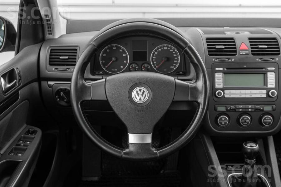 Black Volkswagen Golf 2007 in Riga, with an engine capacity of 1.40 L and mileage of 0 thousand km for 2590 €, photo 17 on AUTOMOTO.COM.LV