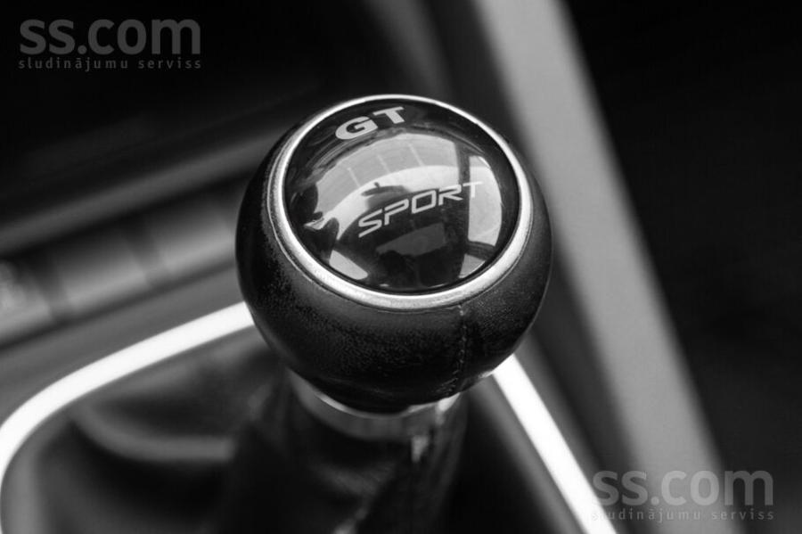 Black Volkswagen Golf 2007 in Riga, with an engine capacity of 1.40 L and mileage of 0 thousand km for 2590 €, photo 20 on AUTOMOTO.COM.LV