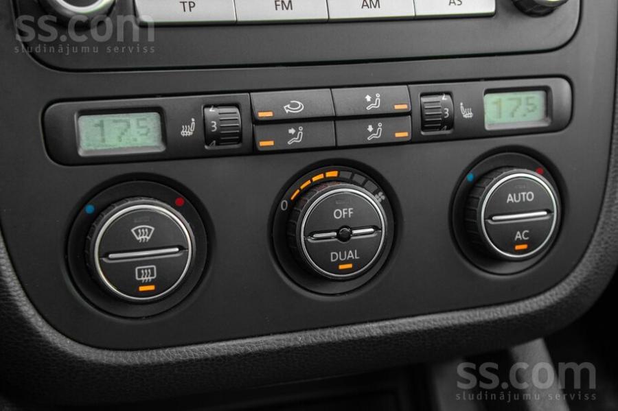 Black Volkswagen Golf 2007 in Riga, with an engine capacity of 1.40 L and mileage of 0 thousand km for 2590 €, photo 21 on AUTOMOTO.COM.LV
