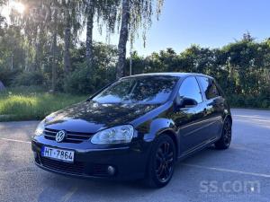 Melns Volkswagen Golf 2007 Rīga, ar dzinēja tilpumu 1.90 L un nobraukumu 200 tūkst. km par 3200 €, foto  vietnē AUTOMOTO.COM.LV