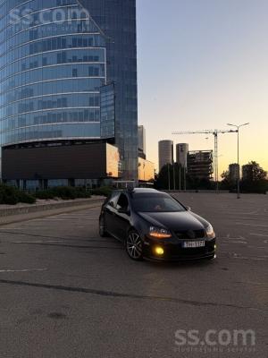 Melns Volkswagen Golf 2007 Jēkabpils, ar dzinēja tilpumu 2.00 L un nobraukumu 305 tūkst. km par 4599 €, foto 3 vietnē AUTOMOTO.COM.LV