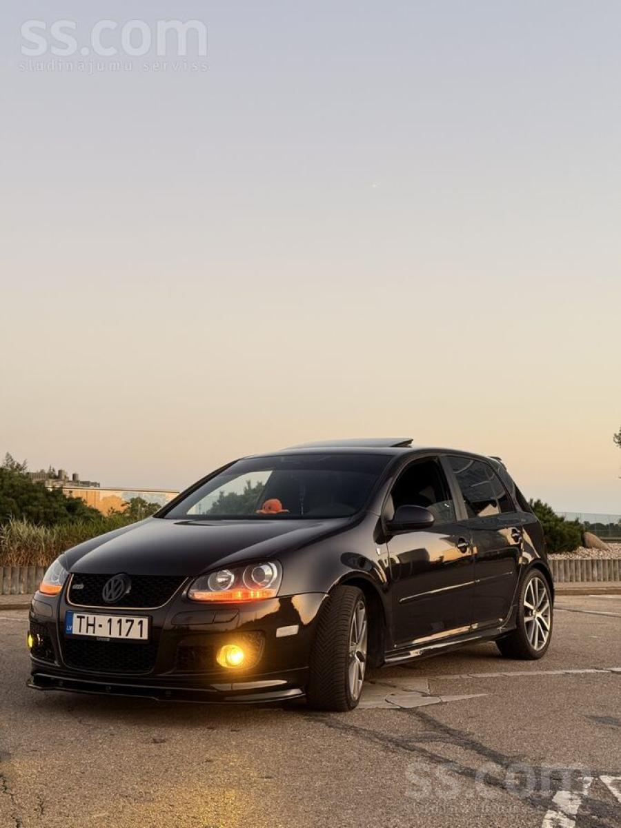 Melns Volkswagen Golf 2007 Jēkabpils, ar dzinēja tilpumu 2.00 L un nobraukumu 305 tūkst. km par 4599 €, foto 5 vietnē AUTOMOTO.COM.LV