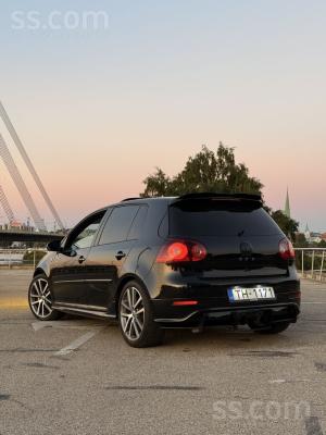 Melns Volkswagen Golf 2007 Jēkabpils, ar dzinēja tilpumu 2.00 L un nobraukumu 305 tūkst. km par 4599 €, foto 9 vietnē AUTOMOTO.COM.LV