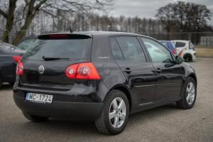 Melns Volkswagen Golf 2007 Liepāja, ar dzinēja tilpumu 1.40 L un nobraukumu 156 tūkst. km par 3900 €, foto 5 vietnē AUTOMOTO.COM.LV