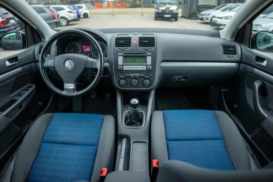 Melns Volkswagen Golf 2007 Liepāja, ar dzinēja tilpumu 1.40 L un nobraukumu 156 tūkst. km par 3900 €, foto 7 vietnē AUTOMOTO.COM.LV