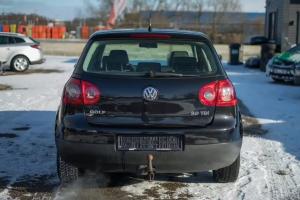 Melns Volkswagen Golf 2007 Liepāja, ar dzinēja tilpumu 2.00 L un nobraukumu 299 tūkst. km par 2850 €, foto 4 vietnē AUTOMOTO.COM.LV