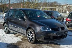 Melns Volkswagen Golf 2007 Liepāja, ar dzinēja tilpumu 2.00 L un nobraukumu 299 tūkst. km par 2850 €, foto 6 vietnē AUTOMOTO.COM.LV