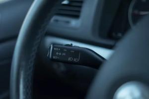 Melns Volkswagen Golf 2007 Liepāja, ar dzinēja tilpumu 2.00 L un nobraukumu 299 tūkst. km par 2850 €, foto 22 vietnē AUTOMOTO.COM.LV