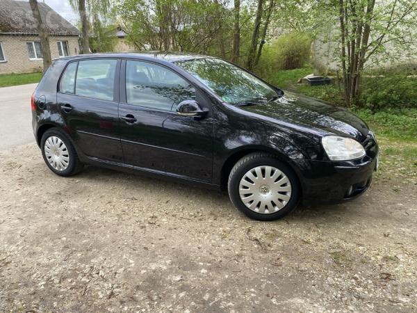 Black Volkswagen Golf 2007 in Ludza, with an engine capacity of 1.90 L and mileage of 0 thousand km for 3400 €, photo 2 on AUTOMOTO.COM.LV
