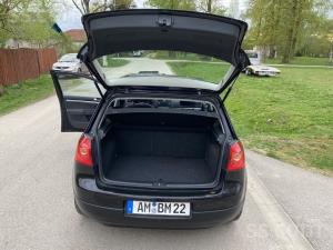 Melns Volkswagen Golf 2007 Ludza, ar dzinēja tilpumu 1.90 L un nobraukumu 0 tūkst. km par 3400 €, foto 16 vietnē AUTOMOTO.COM.LV