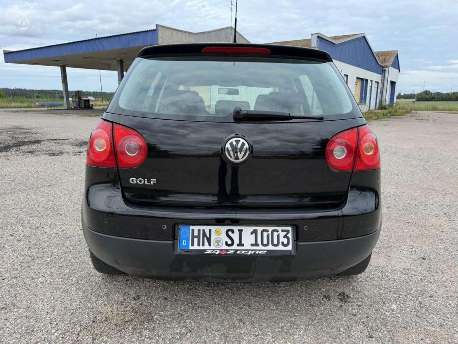 Melns Volkswagen Golf 2007 Šalčininkai, ar dzinēja tilpumu 1.39 L un nobraukumu 209 tūkst. km par 2300 €, foto 6 vietnē AUTOMOTO.COM.LV