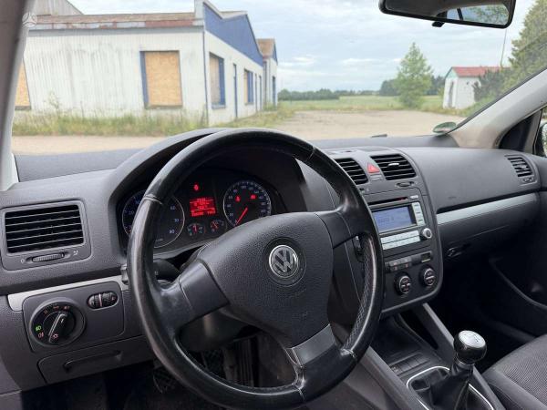 Melns Volkswagen Golf 2007 Šalčininkai, ar dzinēja tilpumu 1.39 L un nobraukumu 209 tūkst. km par 2300 €, foto 6 vietnē AUTOMOTO.COM.LV