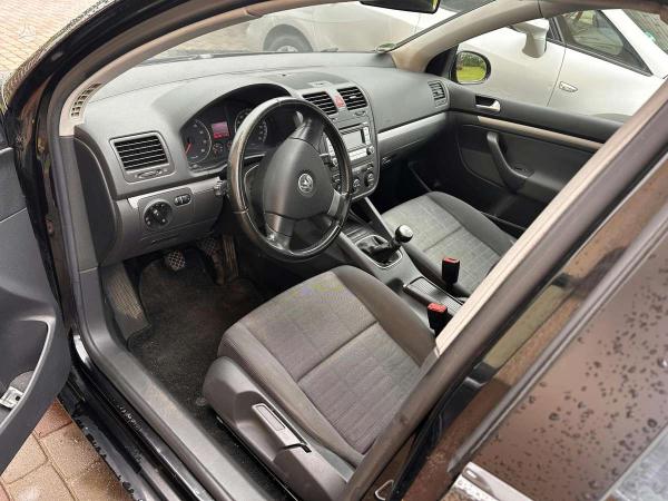 Melns Volkswagen Golf 2007 Šalčininkai, ar dzinēja tilpumu 1.39 L un nobraukumu 209 tūkst. km par 2300 €, foto 8 vietnē AUTOMOTO.COM.LV